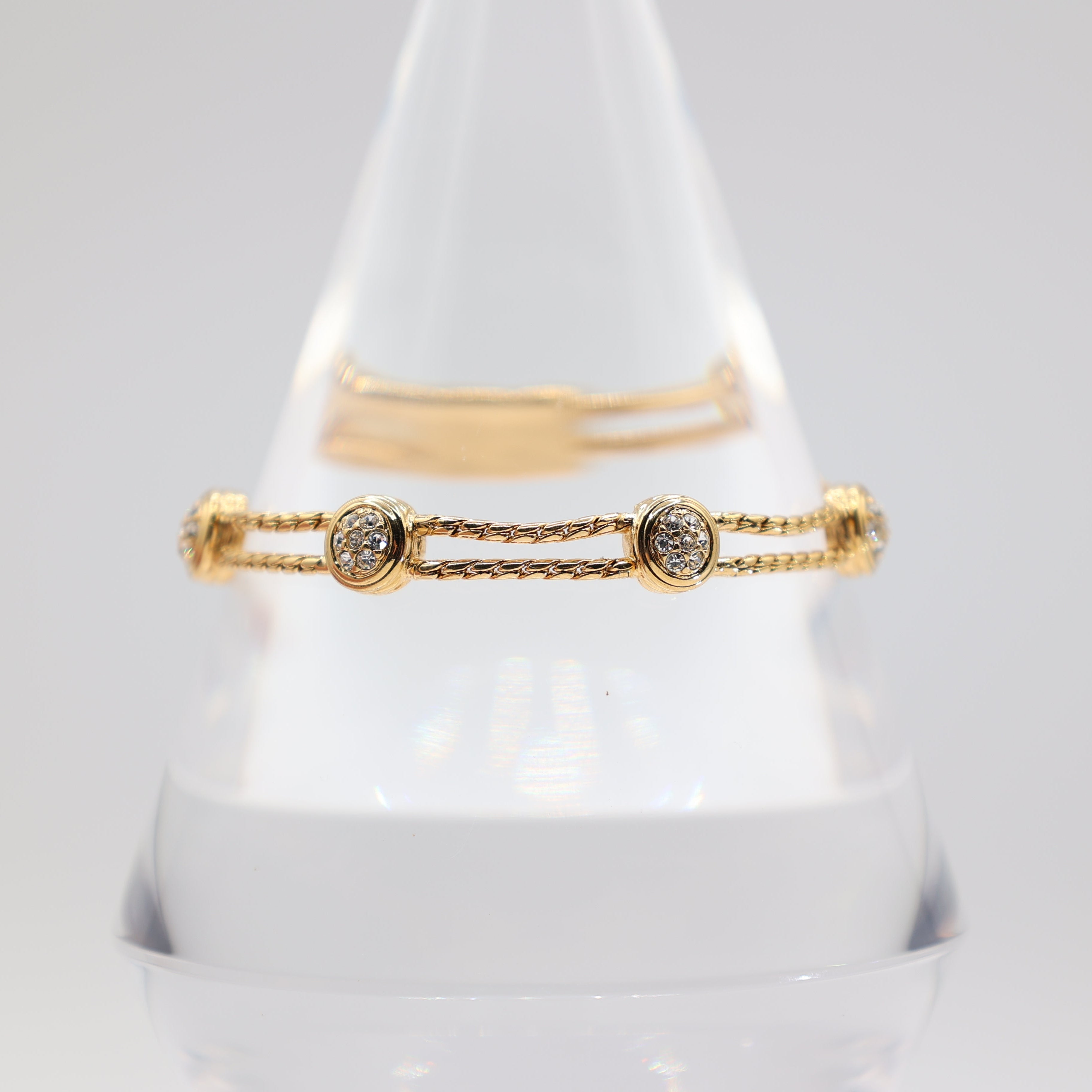 New – Annie McConnell's Renewed Elegance